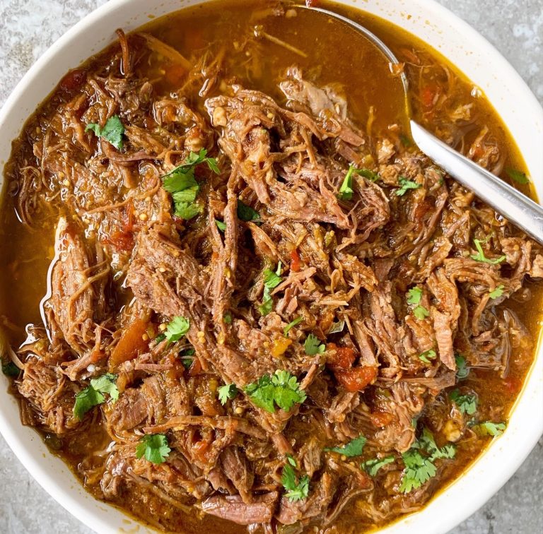 Slow Cooker/Instant Pot Salsa Verde Beef